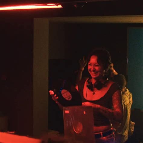 Stream Peach The Mudd Show X Dimensions By Jamie Lodge Listen Online For Free On Soundcloud