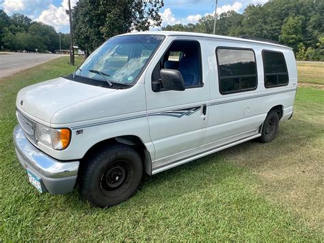 1998 Ford Econoline E150 Cargo · Van