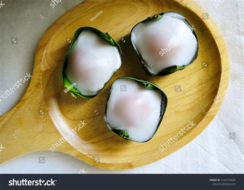 2 Imágenes De Ka Nom Kho Imágenes Fotos Y Vectores De Stock Shutterstock