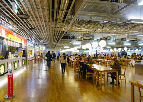 Food Court At Narita Airport In Tokyo Tokyo Japan Dec 7 Flickr