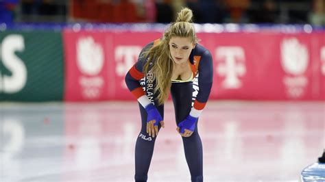 Zien Jutta Showt Bloedmooi Lichaam Op Hete Vakantiefotos Panorama