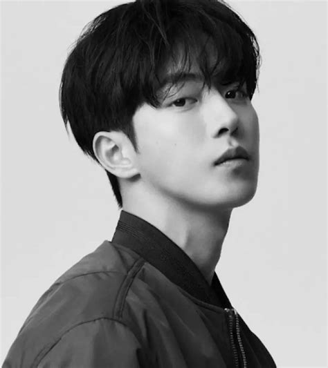 Best Trendy Korean Two Block Haircut Styles For Men