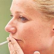 Celebrities You Didnt Know Smoke