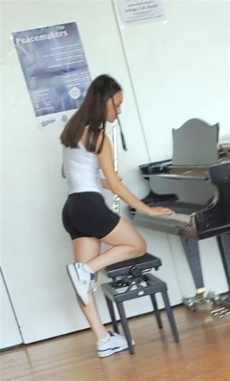 My Favorite Classmate🍑 Rcandidoops