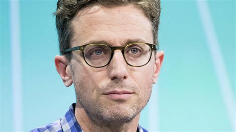 Who Is Buzzfeed News Ceo Jonah Peretti And Who Owns The Media Firm