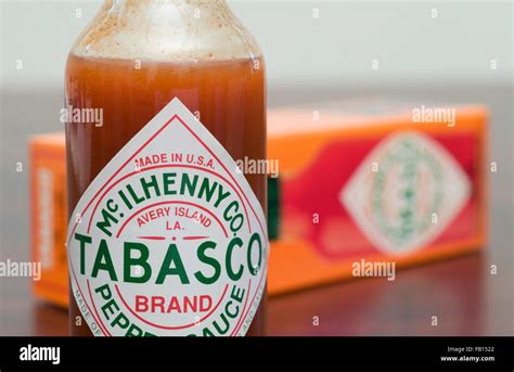 Bouteille De Sauce Tabasco Banque De Photographies Et Dimages à Haute
