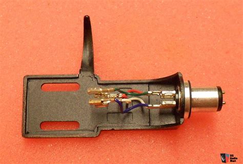 Adc Magnesium Headshell With Fingerlift Photo 595385 Uk Audio Mart