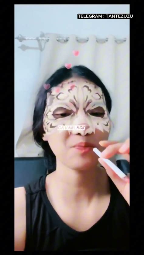 Snowy Ngangkang Siap Disodok Memeknya Eporner