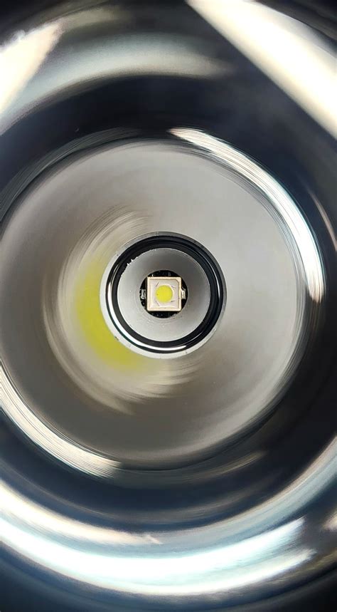 Led Test Review Luminus Sft 25r 6500 K 70 Cri Good Thrower Led