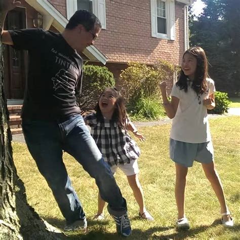 罗智强女儿长相曝光！父女对话感动网友，大赞 漂亮又贴心”爸爸心情解解闷