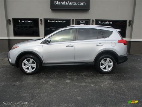 2013 Classic Silver Metallic Toyota Rav4 Xle Awd 146122442 Photo 3