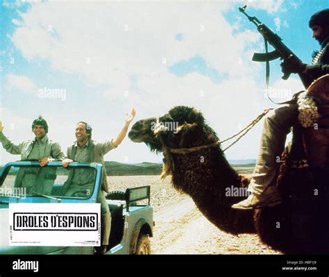 Spies Like Us Aka Droles Despions Stehend Von Links Dan Aykroyd