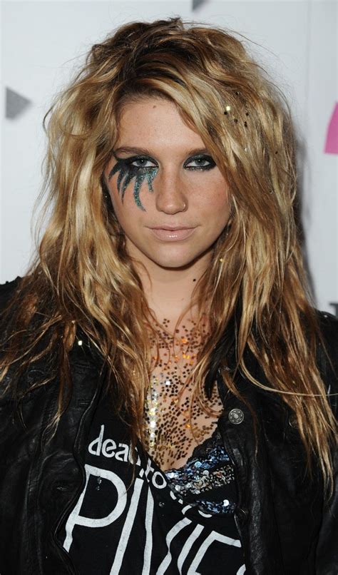 The Beauty Evolution Of Kesha From Glitter Goddess To Hair Color Queen