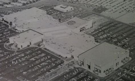 Santa Anita Fashion Park Opened 1974 Jc Penney The Broad… Flickr