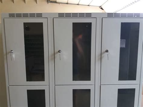 Locker Cabinet With Plexiglass Doors Coin Deposit Lock 4 Compartments