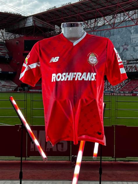 Toluca Presentó Su Nuevo Uniforme De La Mano De New Balance El Jersey