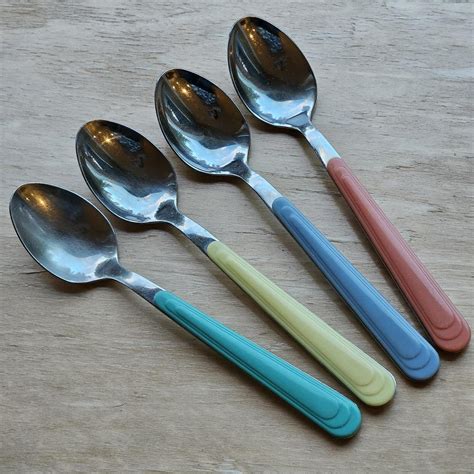 Gibson Art Deco Color Soup Spoons 75 Blue Yellow Green Pink Plastic