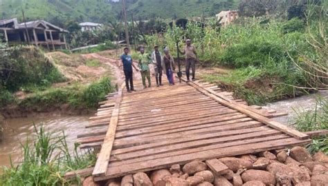 Andek Council Area Indigens Construct A Bridge In A Day Andek Council