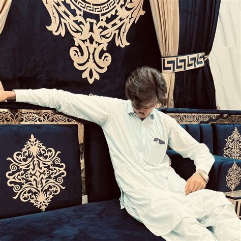 Omee Khan 💸🐼 Omee9988 Snapchat Stories Spotlight And Lenses