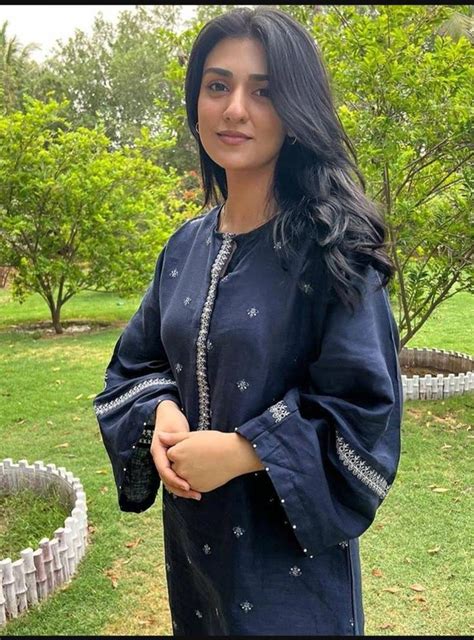 Pin By Fatima Sultana On Sara Indian Bollywood Actress Blonde Beauty Denim Refashion