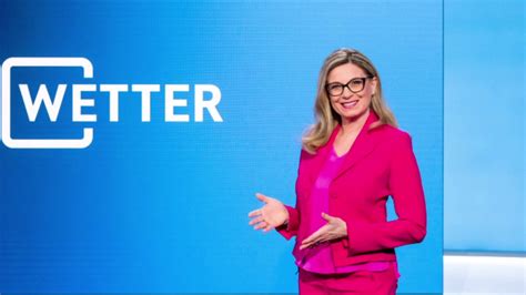 Christa Kummer Einfach Nur Natur So Nackt Kennen Wir Die Wetter