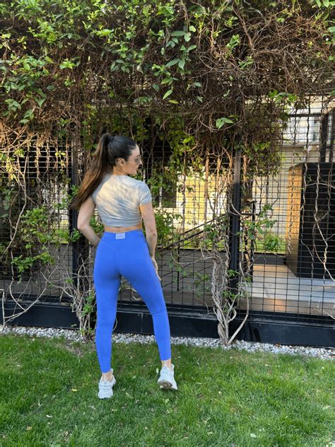 A Quick Pic Before Going To The Gym R Gymgirls