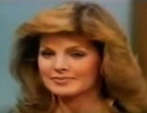 Pin By Melissa Kunaschk On Priscilla Presley Priscilla Presley