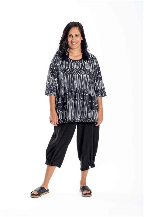 Deeanne Hobbs Step Top Black Squiggle The Vogue Store