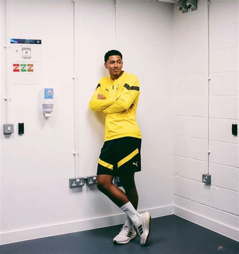 존잘 벨링엄 사진 보고가시죠 해외축구 에펨코리아