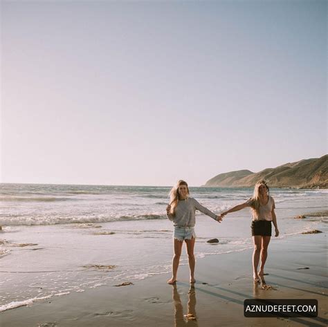 Jensen Arnold Feet Aznudefeet