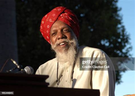 Dr Lonnie Smith Photos And Premium High Res Pictures Getty Images