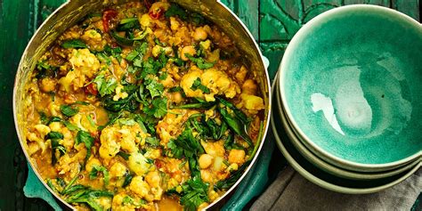 Vegan Dahl Recipe With Chickpea And Cauliflower