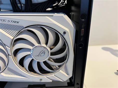 Rtx 3090 Strix In A Lian Li Q58 Case Paired With 13900k R Sffpc