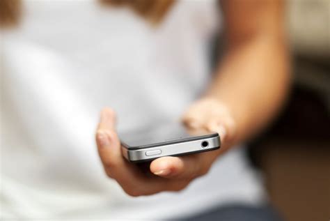 Iphones Crash Reboot After Receiving Specific Text Message