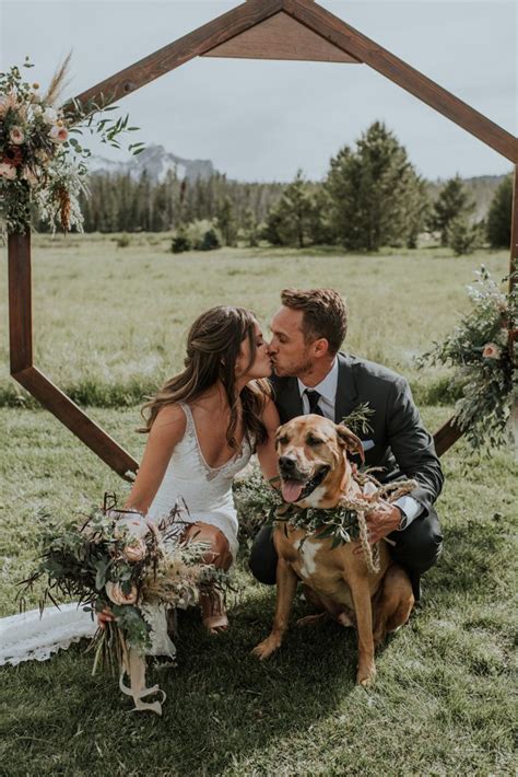 This Stanley Idaho Wedding At Park Creek Ranch Features Florals In The