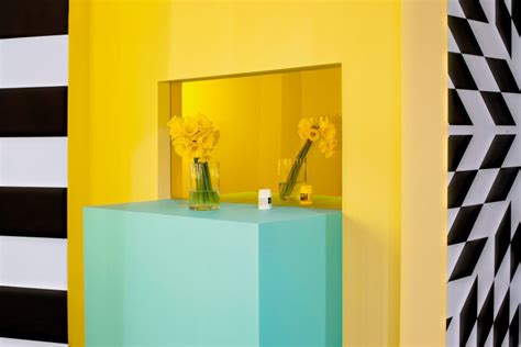 Bold Patterns Mirrors And Secret Doors Trick Visitors To Ny Maze