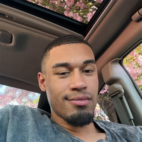 Devin Clarke Devinyousexy • Threads Say More