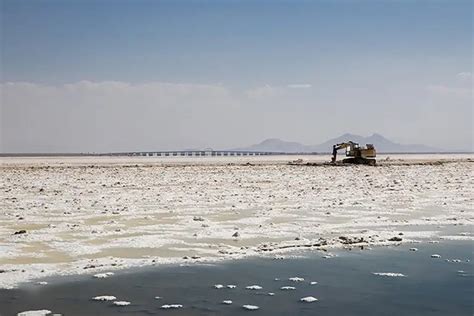 Urmiye Gölünün Kuruması Bulaşıcı Hastalıklara Yol Açacak Qha Kırım Haber Ajansı