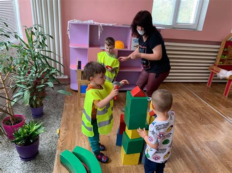 Сюжетно ролеви игри в детската градина - ДГ "Щастливо детство" - Монтана