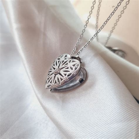 قیمت و خرید گردنبند زنانه مدل ابرا یاغی قلب عکس دار