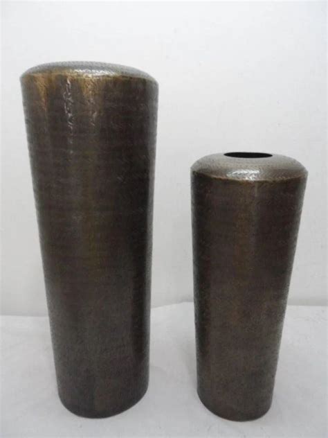 Black Aluminium Cylindrical Flower Vase For Decoration At ₹ 6200set