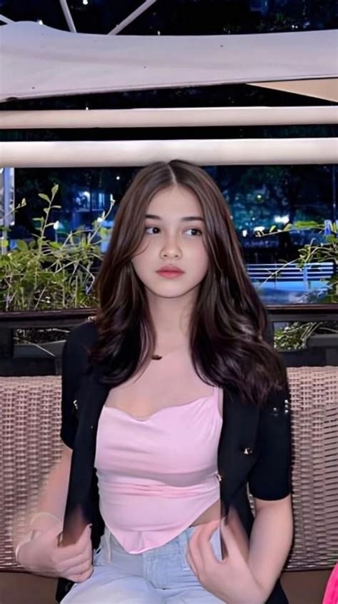 Pin Oleh Felix Di Random Wajah Gadis Gadis Gadis Cantik Gadis Emo