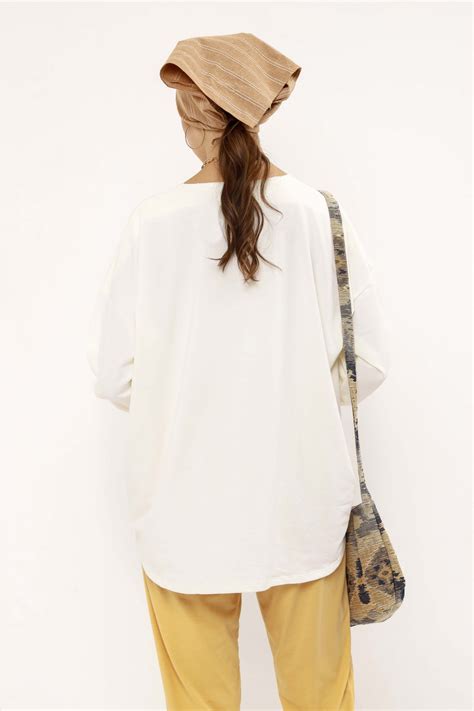 Iva Top Hava Indonesia