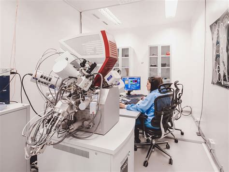 Scanning Electron Microscope With Focused Ion Beam Sem Fib Cicrr