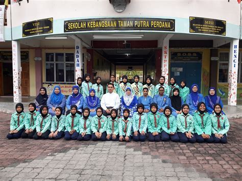 Sekolah Kebangsaan Taman Putra Perdana Tunas Puteri Cemerlang