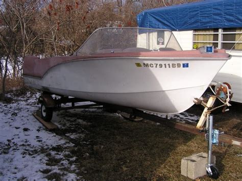 16 Feet 1960 Parsons Lake N Sea 29052 Antique Boat America