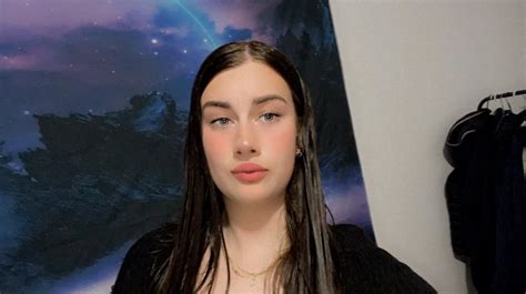 𝓫𝓮𝓵𝓵𝓪 𝓮𝓭𝔀𝓪𝓻𝓭𝓼 💋 Bella Edwards2 • Instagram Photos And Videos