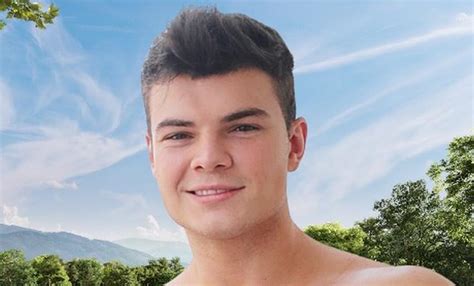 Pumped Gabo Meleg Pornó Videókban Szerepelt Takeaseat