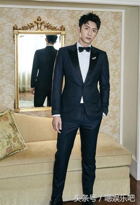 黃景瑜撩人正裝來一波，全身上下都散發著帥的男人！ 每日頭條