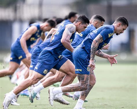 Santos Não Relaciona Yusupha Njie E Bily Arce Para Jogo Contra O Goiás Diário Do Peixe
